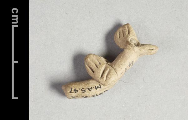 Collection object "MAS.47" • Miniature clay figurine of a bird ...