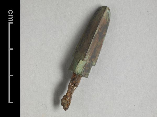 Collection object "MAS.769" • Arrowhead made of bronze with a ...